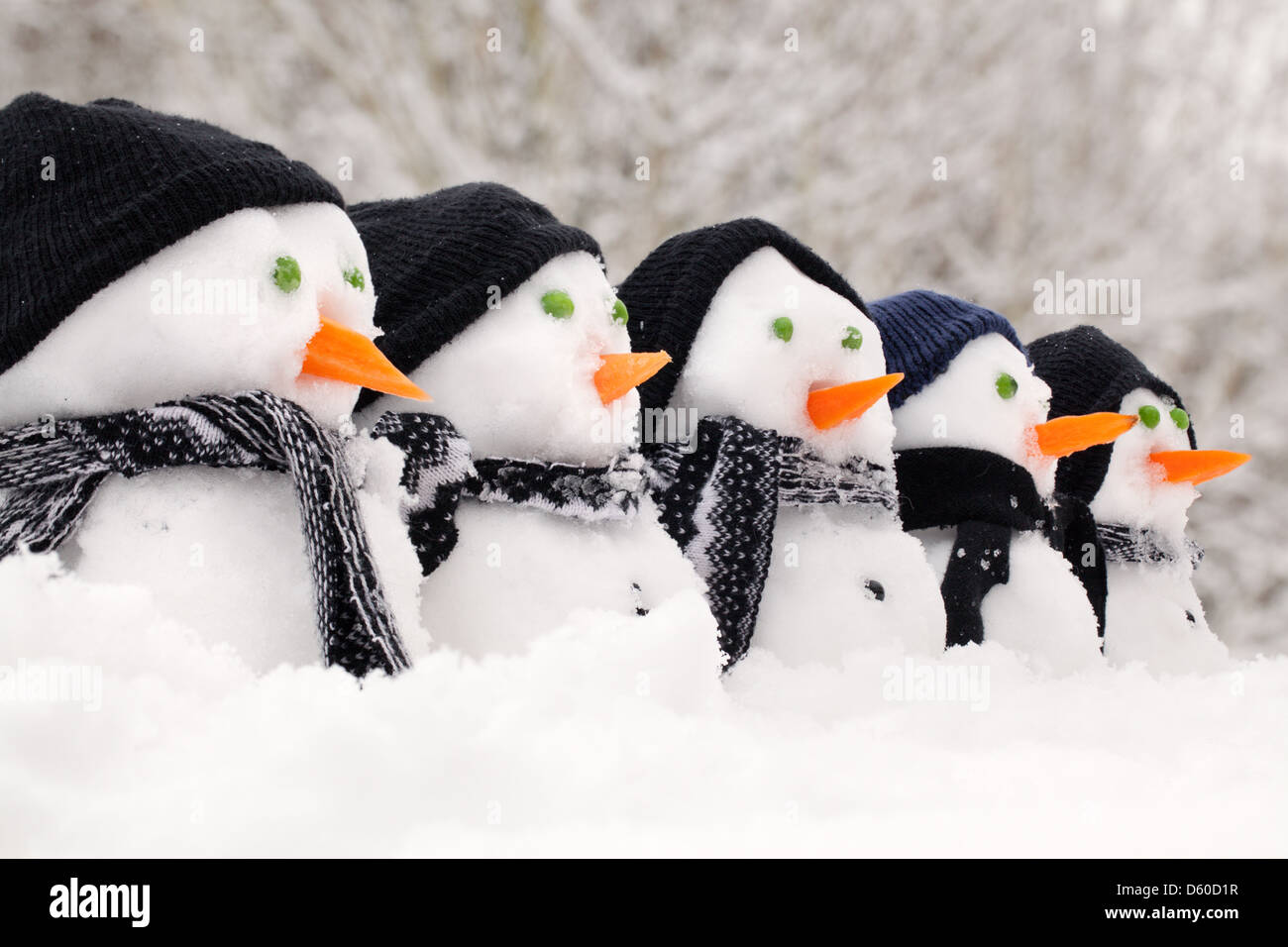 Row Of Snowmen High Resolution Stock Photography and Images - Alamy