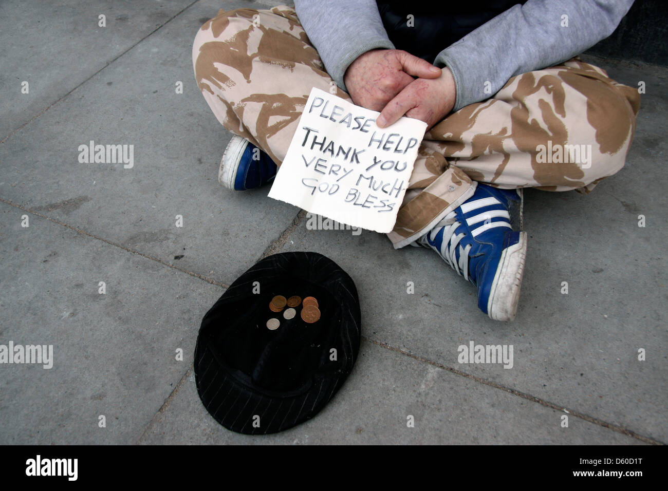 Homeless man begging hi-res stock photography and images - Alamy