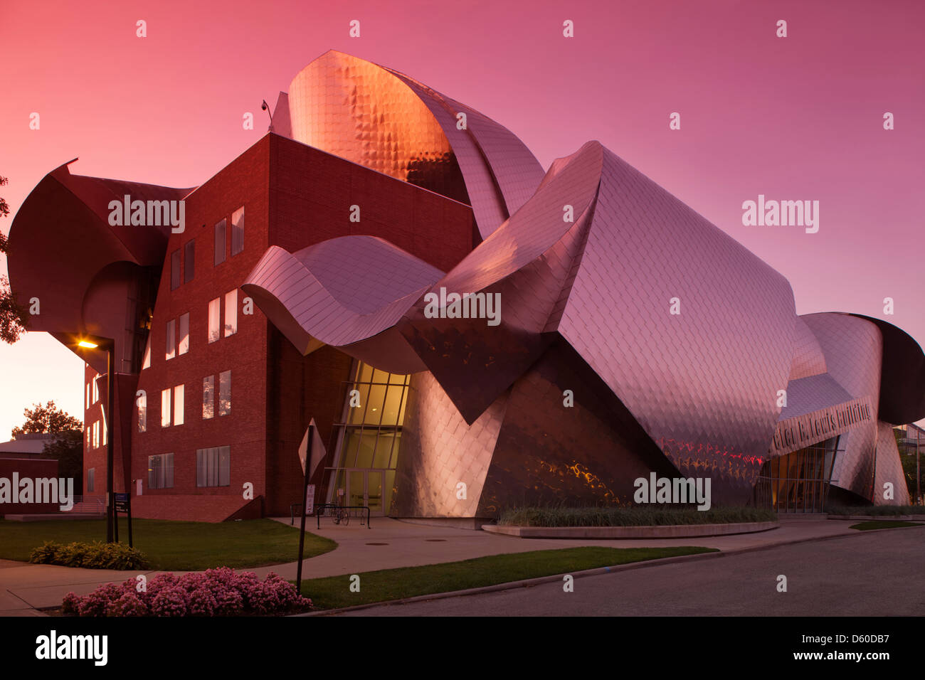 LEWIS BUILDING CASE WESTERN RESERVE CAMPUS UNIVERSITY CIRCLE CLEVELAND ...