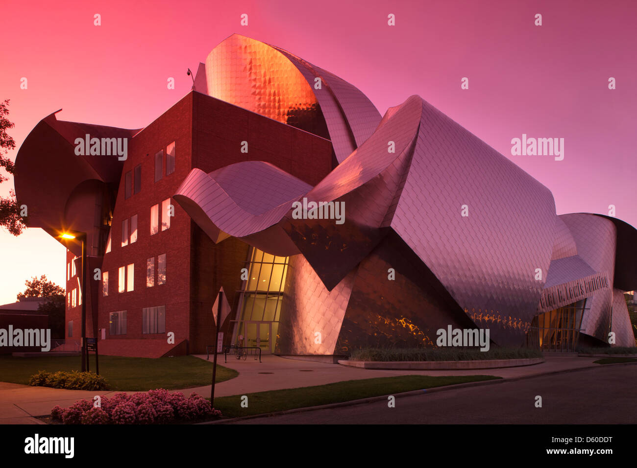 Case western reserve university building hi-res stock photography and ...
