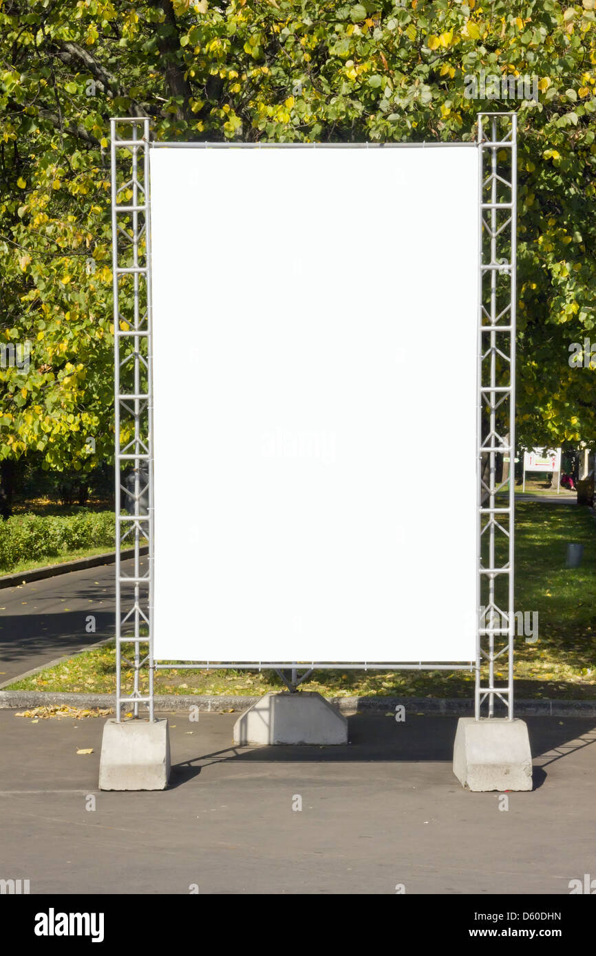 Empty billboard sign hi-res stock photography and images - Alamy