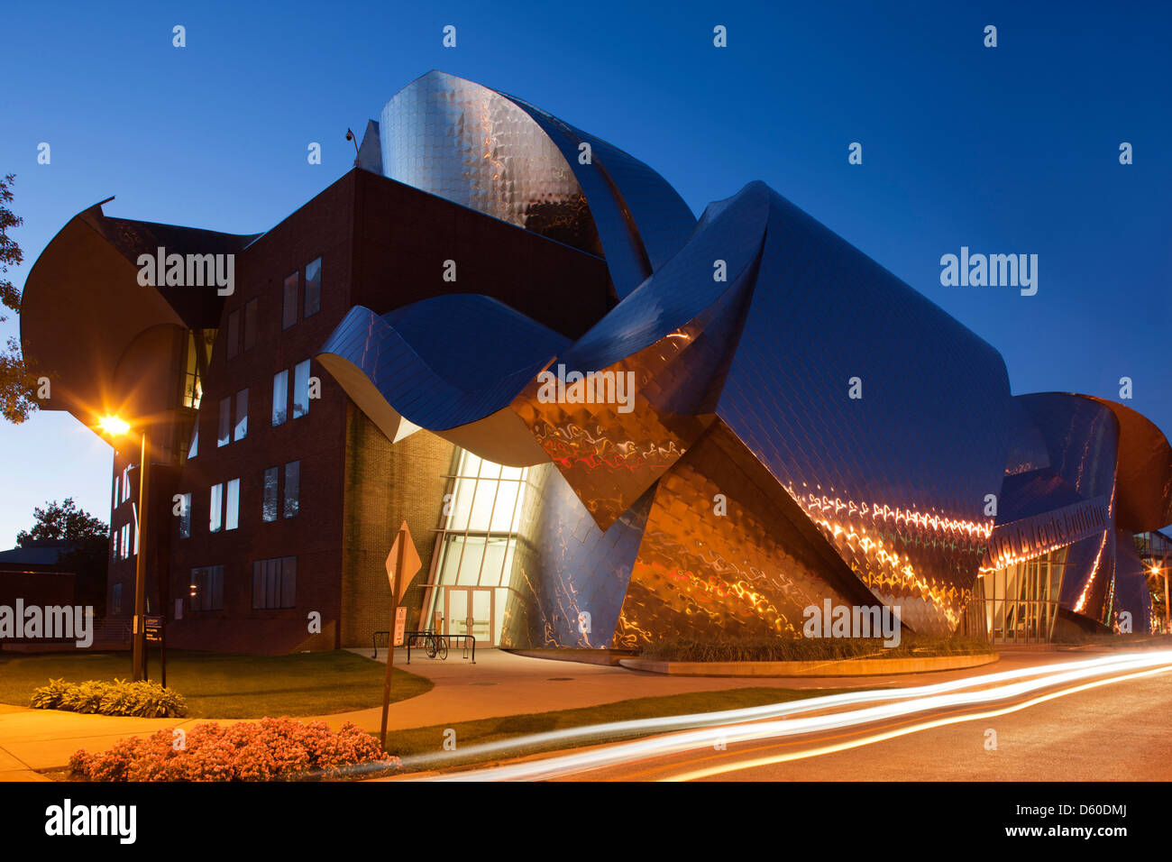 LEWIS BUILDING CASE WESTERN RESERVE CAMPUS UNIVERSITY CIRCLE CLEVELAND ...