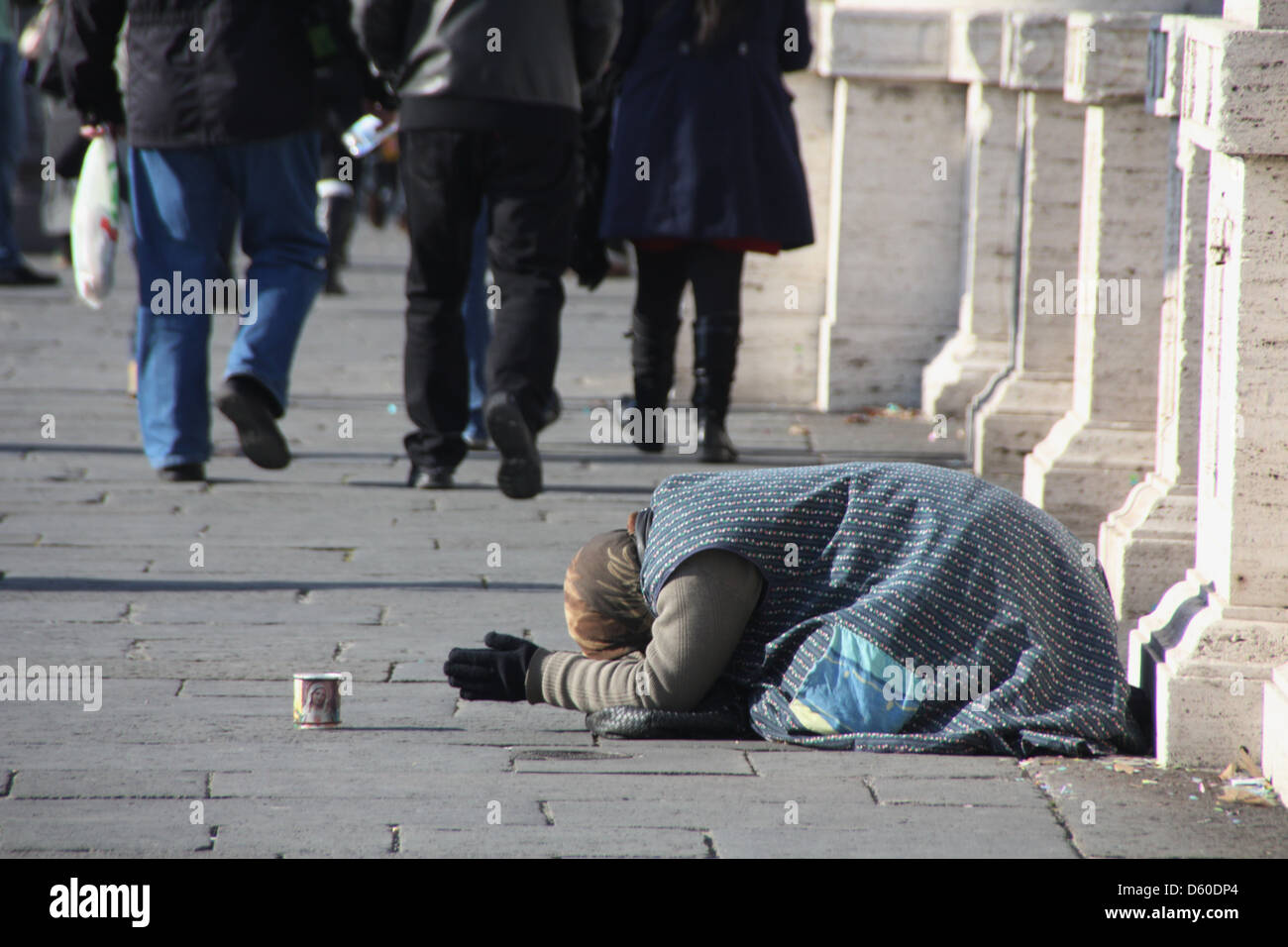 Rom gypsy people italy hi-res stock photography and images - Alamy