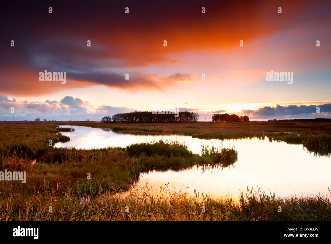 Dramatic lake hi-res stock photography and images - Alamy