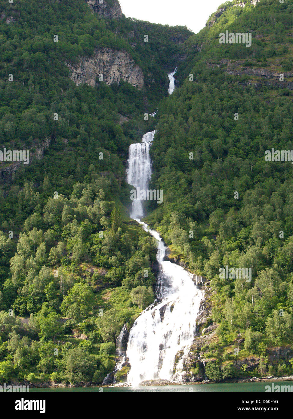 Geiranger waterfalls hi-res stock photography and images - Alamy