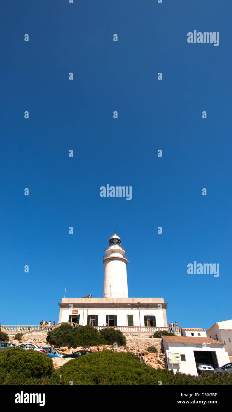 Nice view lighthouse ocean hi-res stock photography and images - Alamy