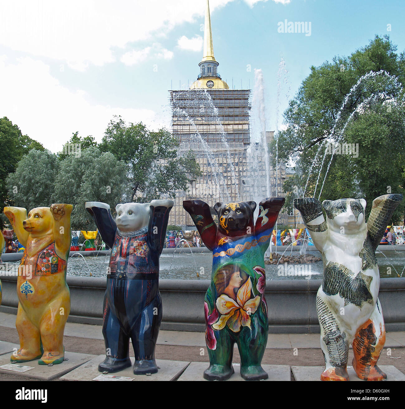 Sculpture united buddy bears hi-res stock photography and images - Alamy