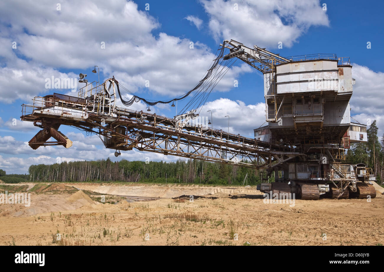 Dredge machine hi-res stock photography and images - Alamy