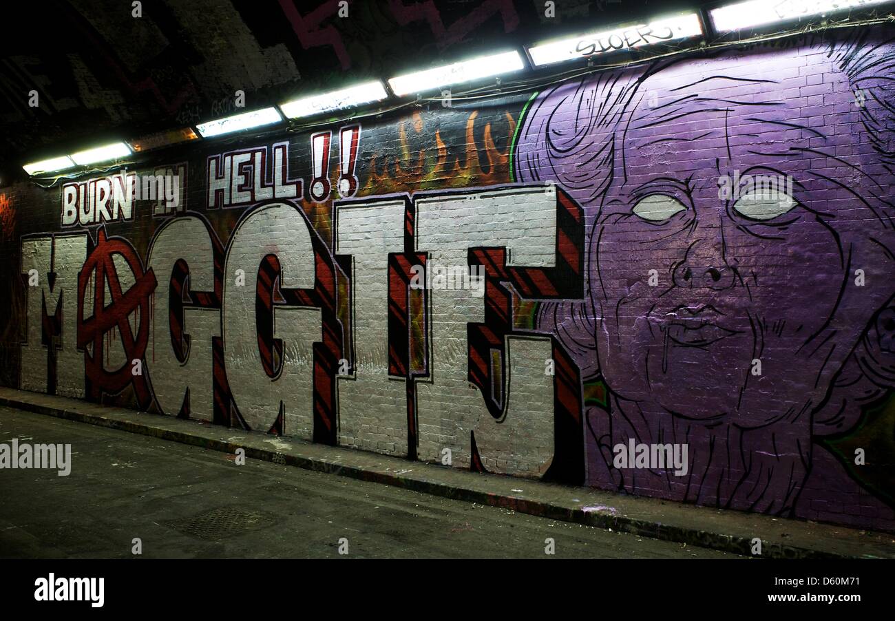London, UK. 10th April 2013. A new piece of Graffiti art reading 'Burn ...