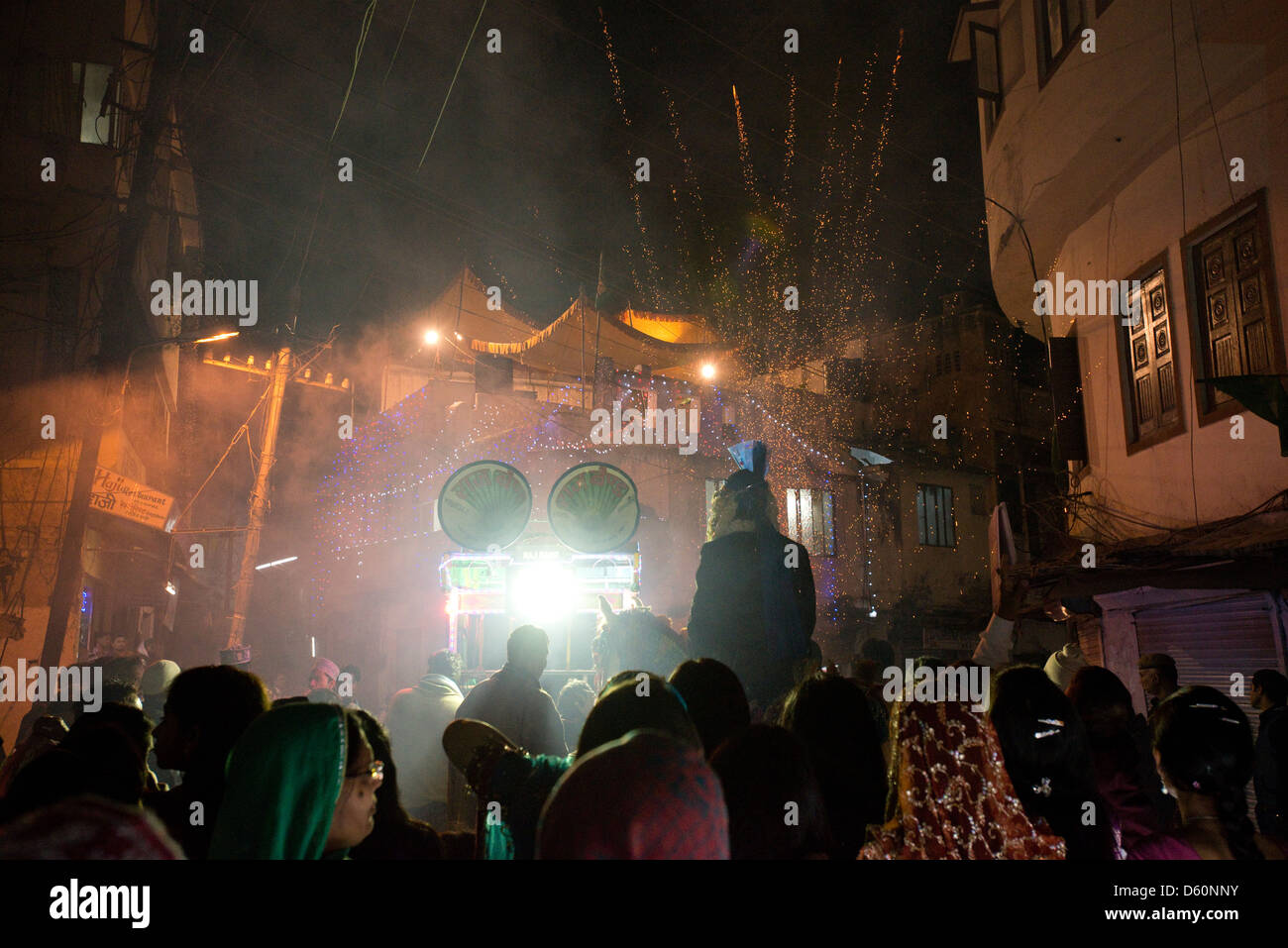 Indian wedding procession hi-res stock photography and images - Alamy