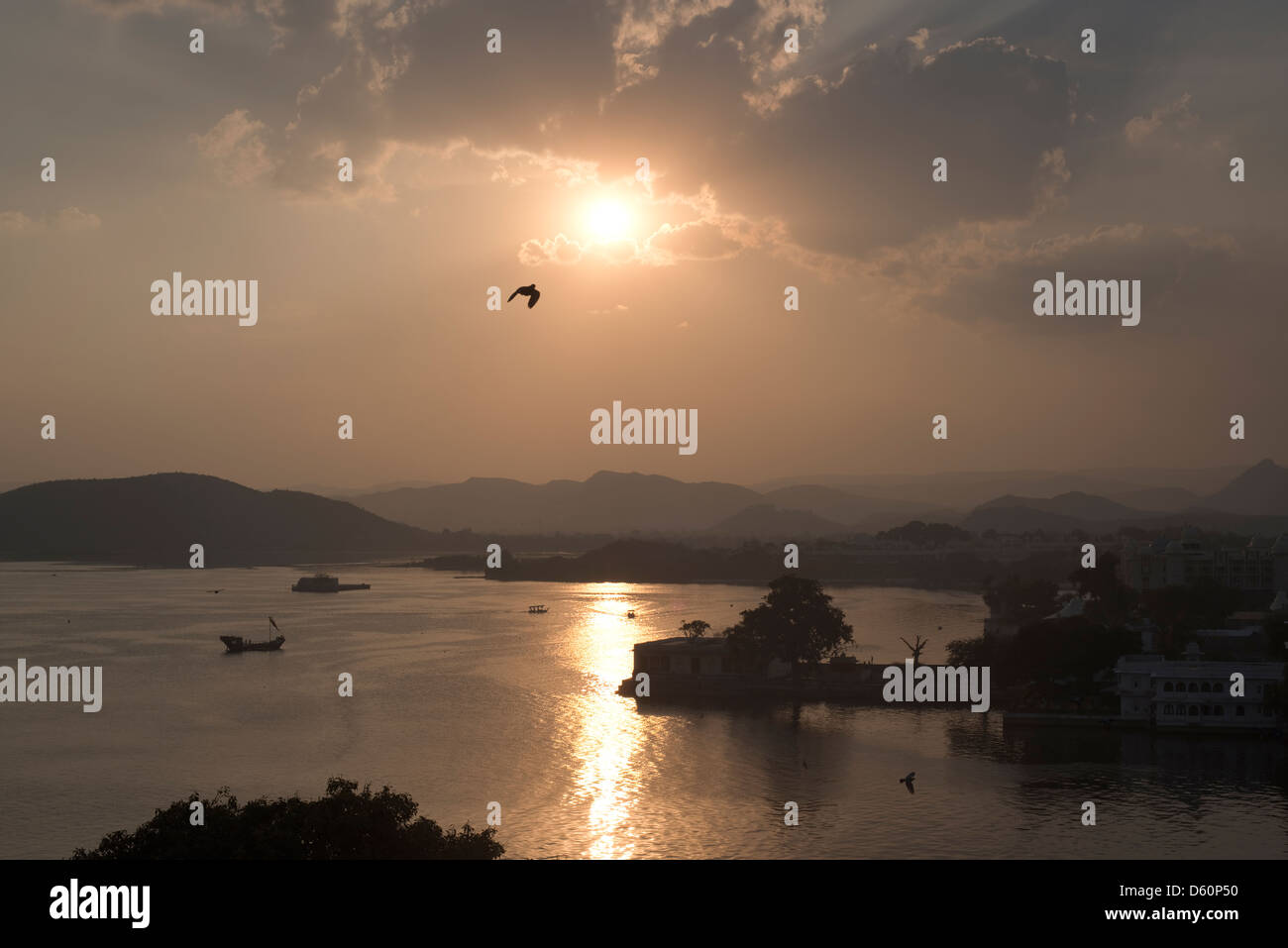Sunlight glinting in lake water hi-res stock photography and images - Alamy