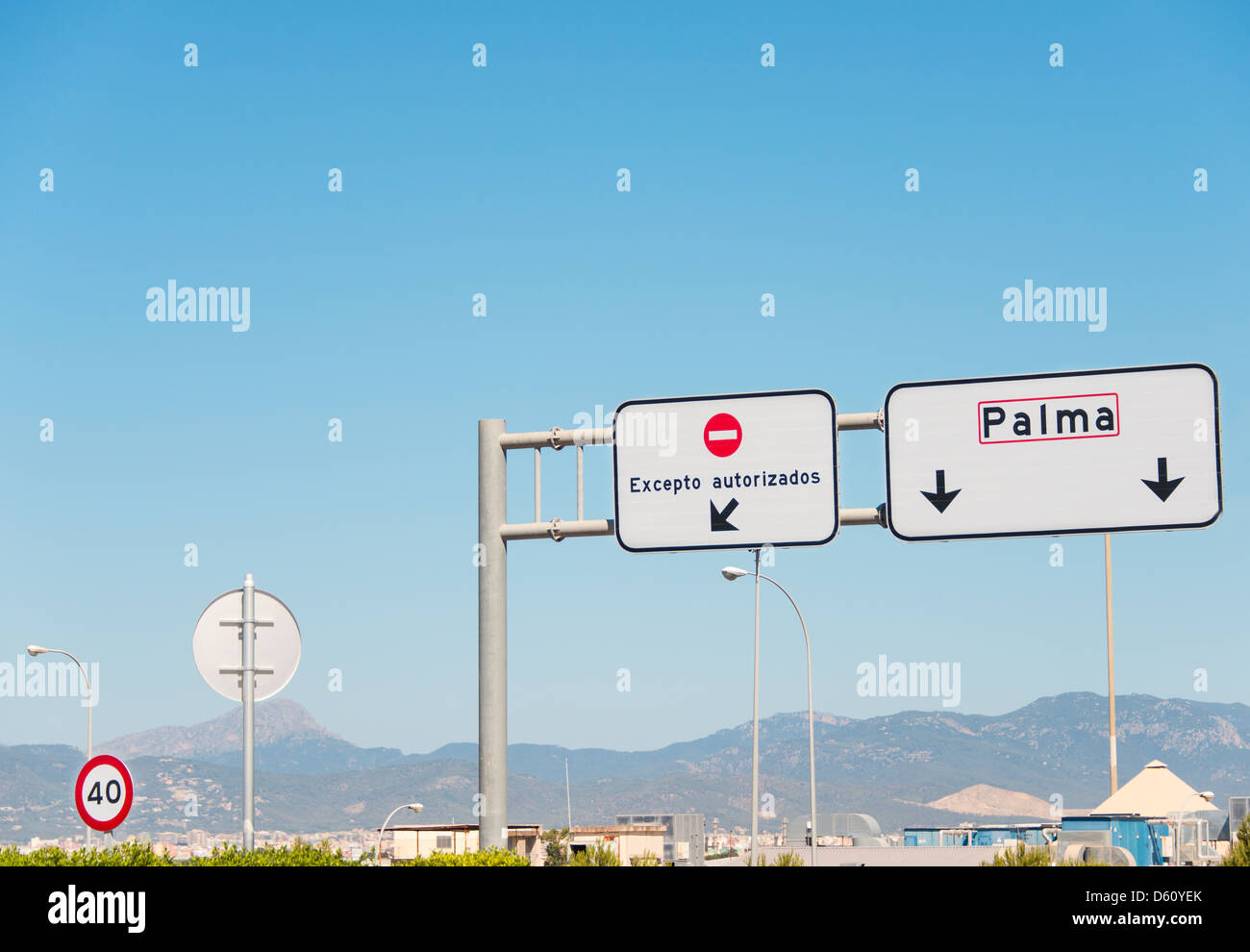 City name sign Stock Photo - Alamy