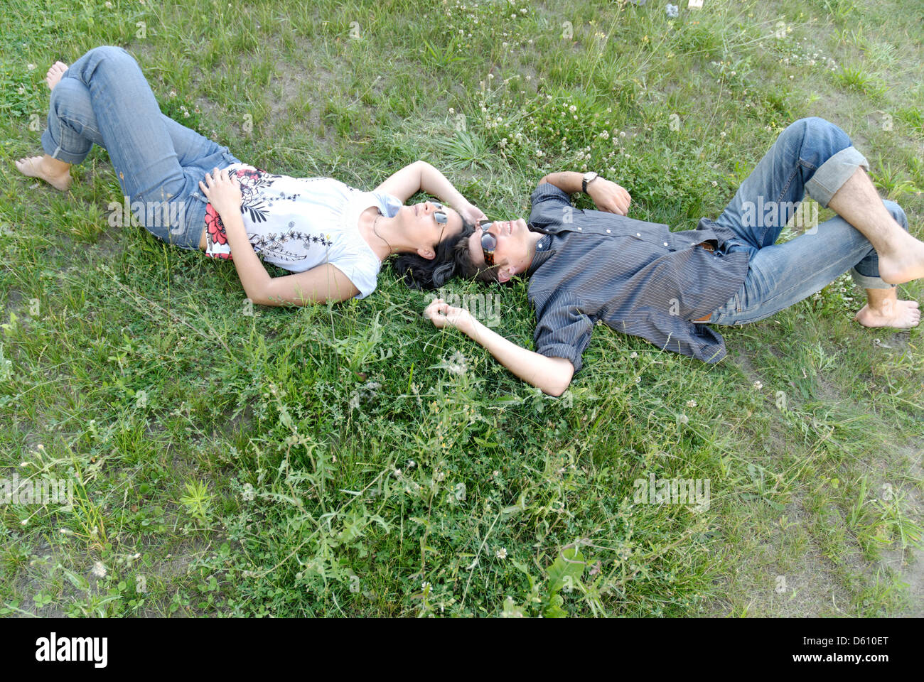 couple in love head to head Stock Photo - Alamy