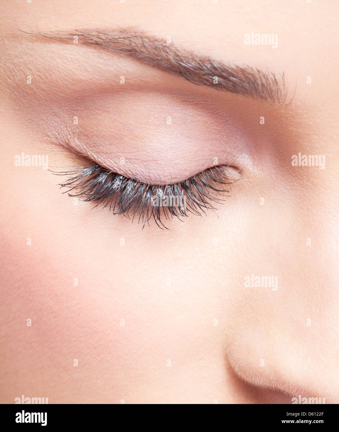 Closed eye with eye shadows Stock Photo - Alamy