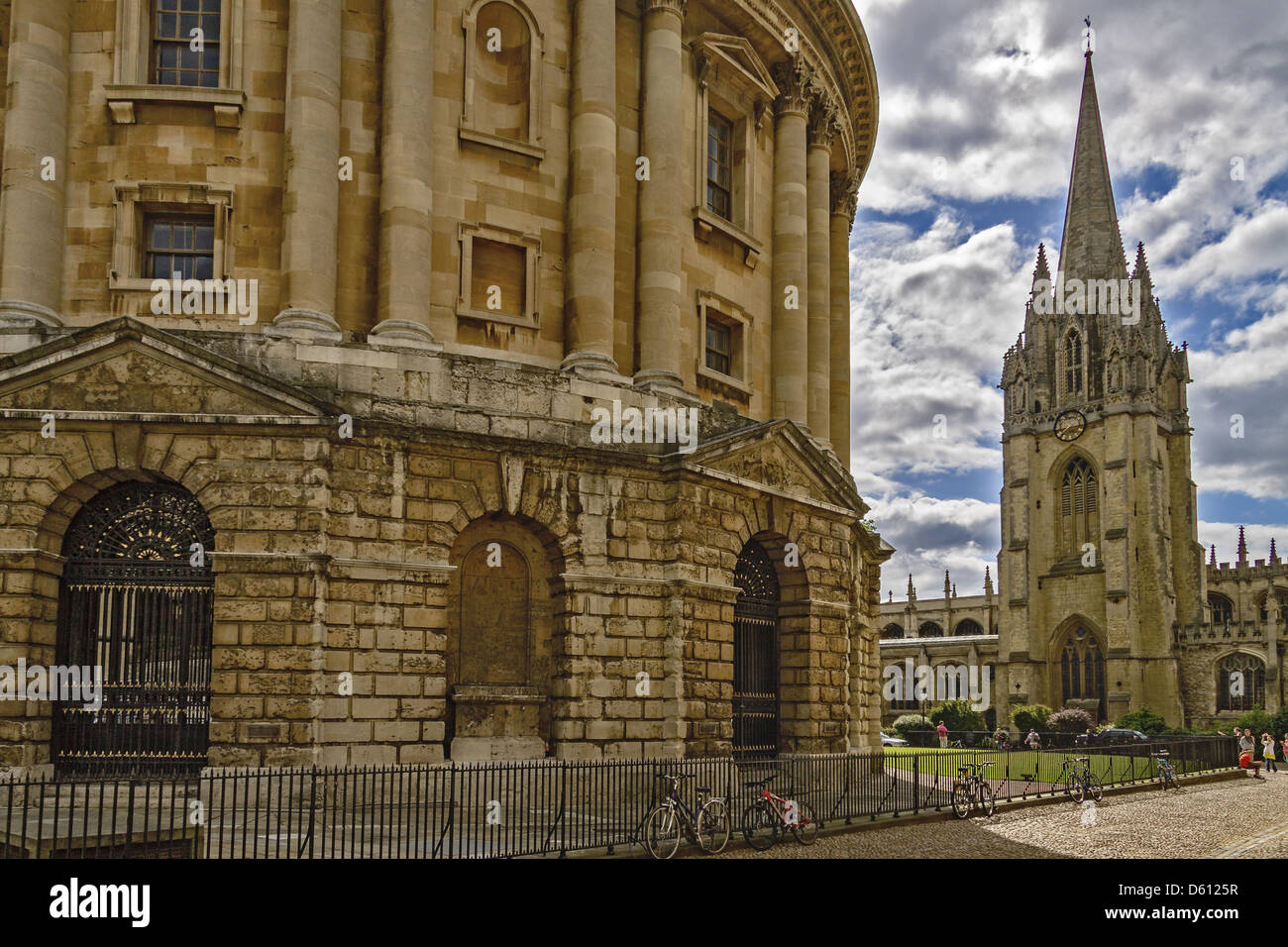 Radcliffe camera square hi-res stock photography and images - Alamy