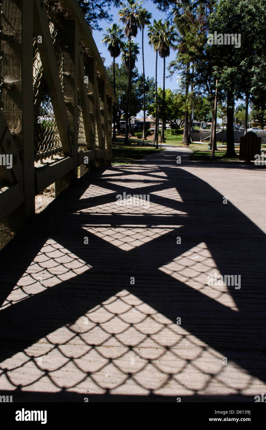 Bridge shadow hi-res stock photography and images - Alamy