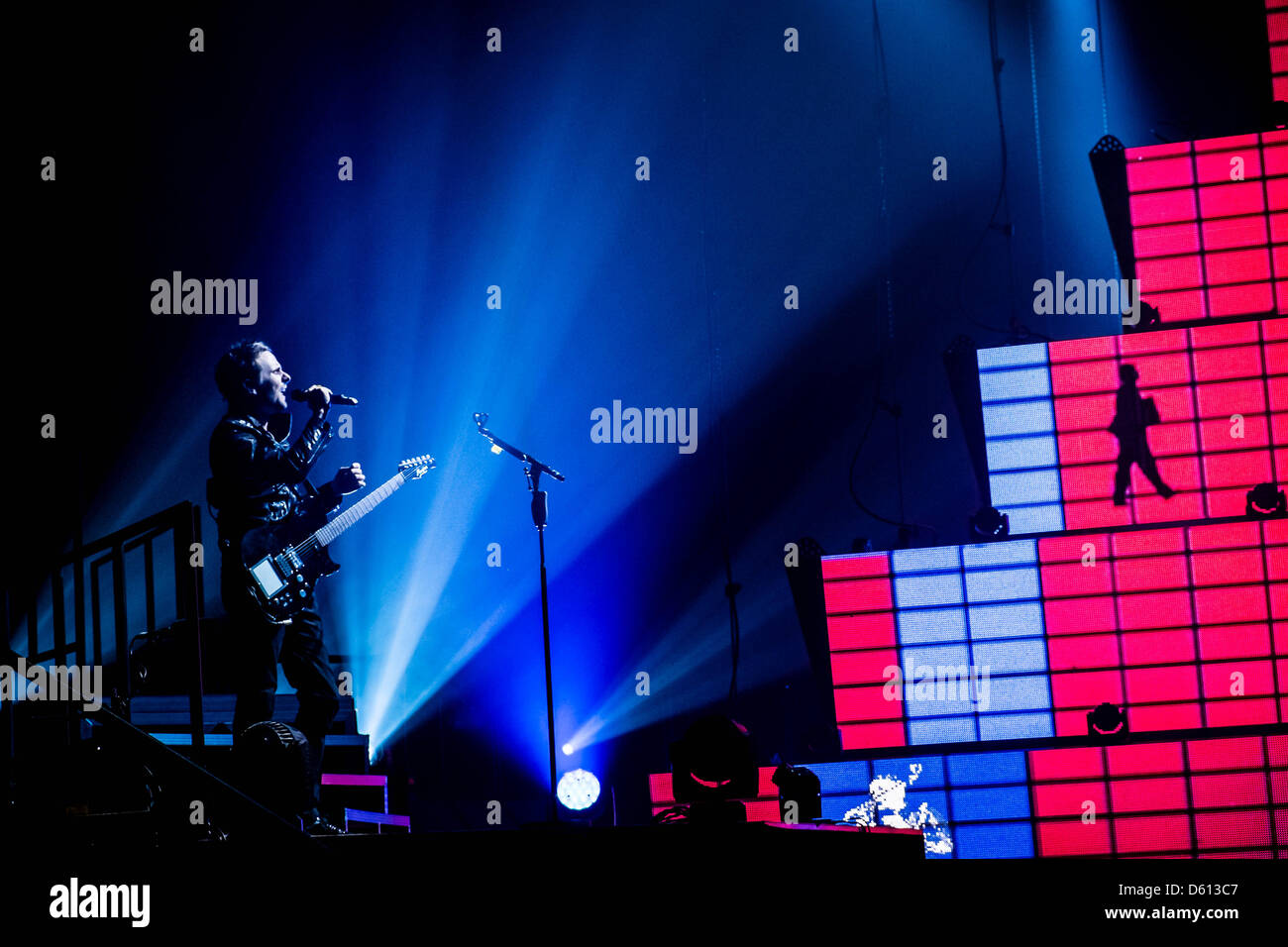 Muse lead singer matthew bellamy hi-res stock photography and images ...
