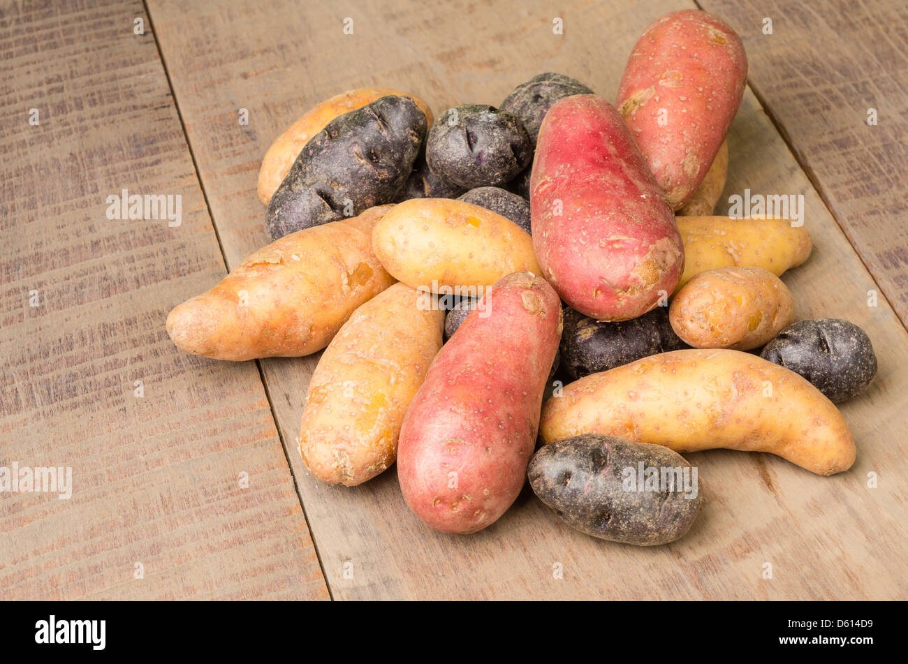 Fingerling potatoes hi-res stock photography and images - Alamy