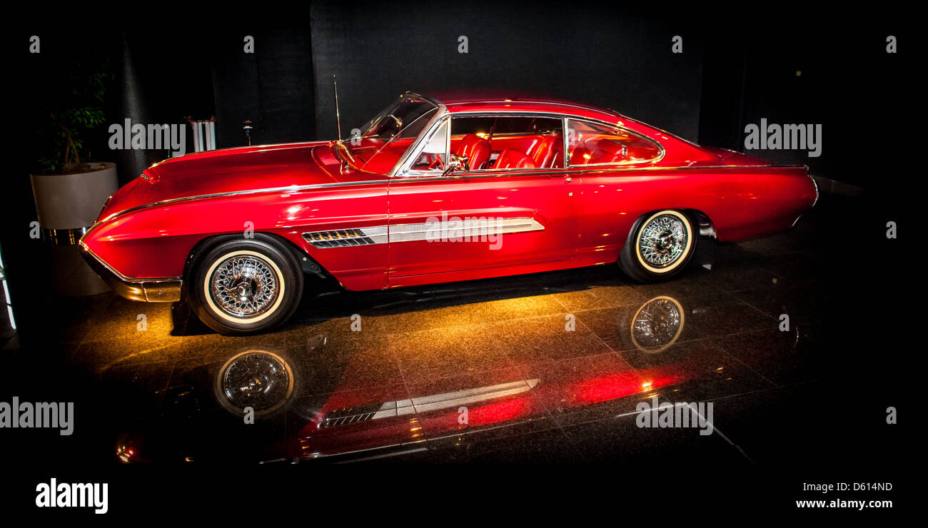 1963 Ford Thunderbird "Italien" concept car Stock Photo - Alamy