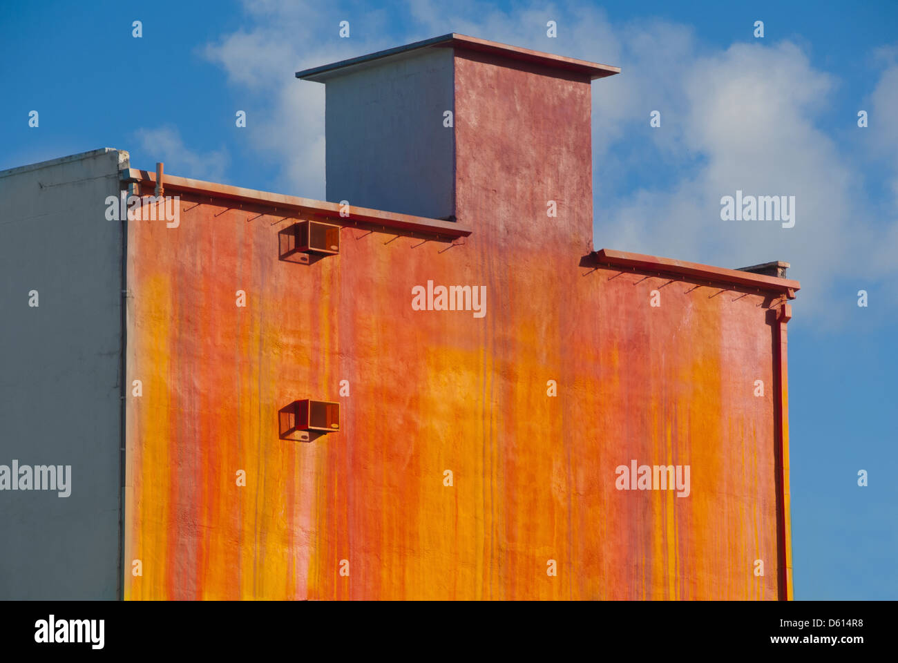 Yellow orange building hi-res stock photography and images - Alamy