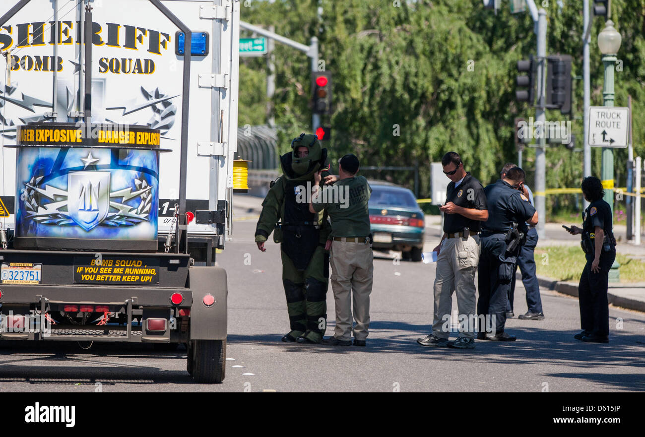 Modesto, California, USA. 10th April 2013. A bomb squad member is ...