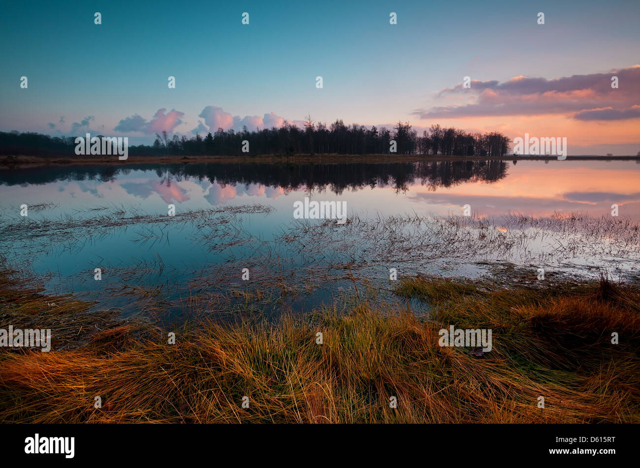Peaceful sunset hi-res stock photography and images - Alamy