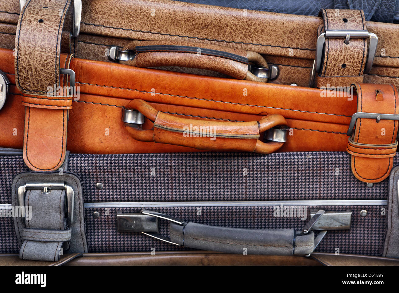 Old packing cases hi-res stock photography and images - Alamy