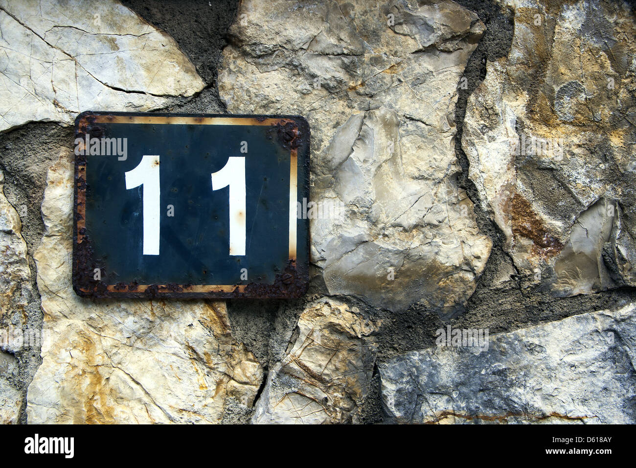 Hausnummer 11 hi-res stock photography and images - Alamy