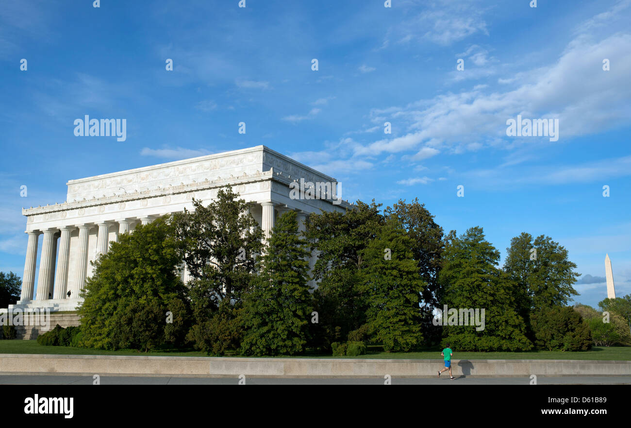 The Lincoln Memorial, built between 1915 and 1922 in memory of Abraham ...