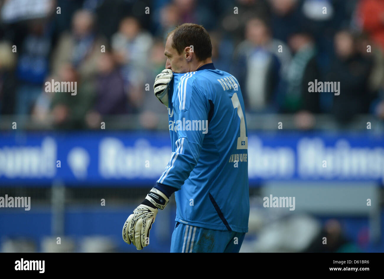 Hamburg's goalkeeper Jaroslav Drobny in action during the German ...