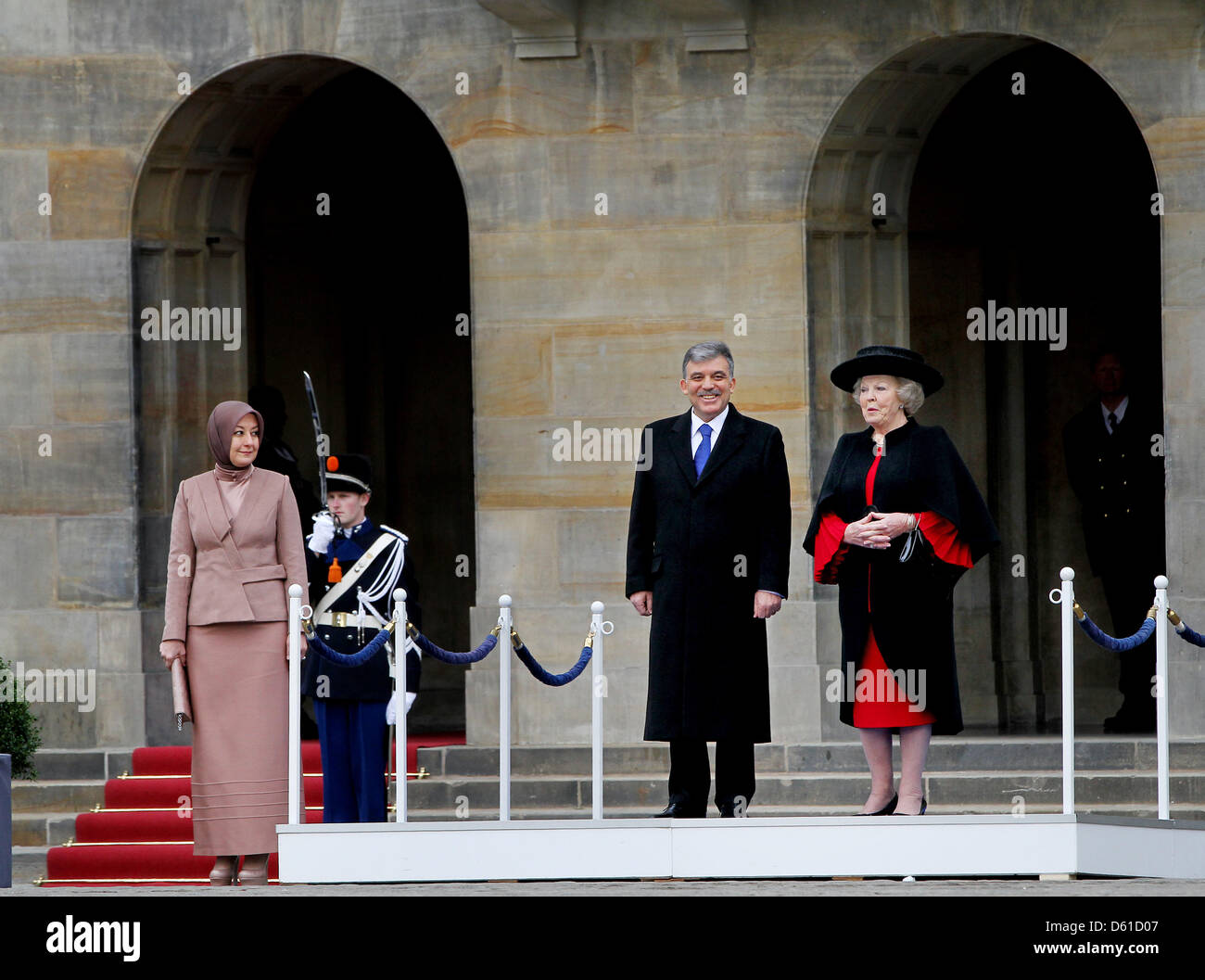 Dutch Queen Beatrix (R) welcomes Turkish President Abdullah Gul and his ...