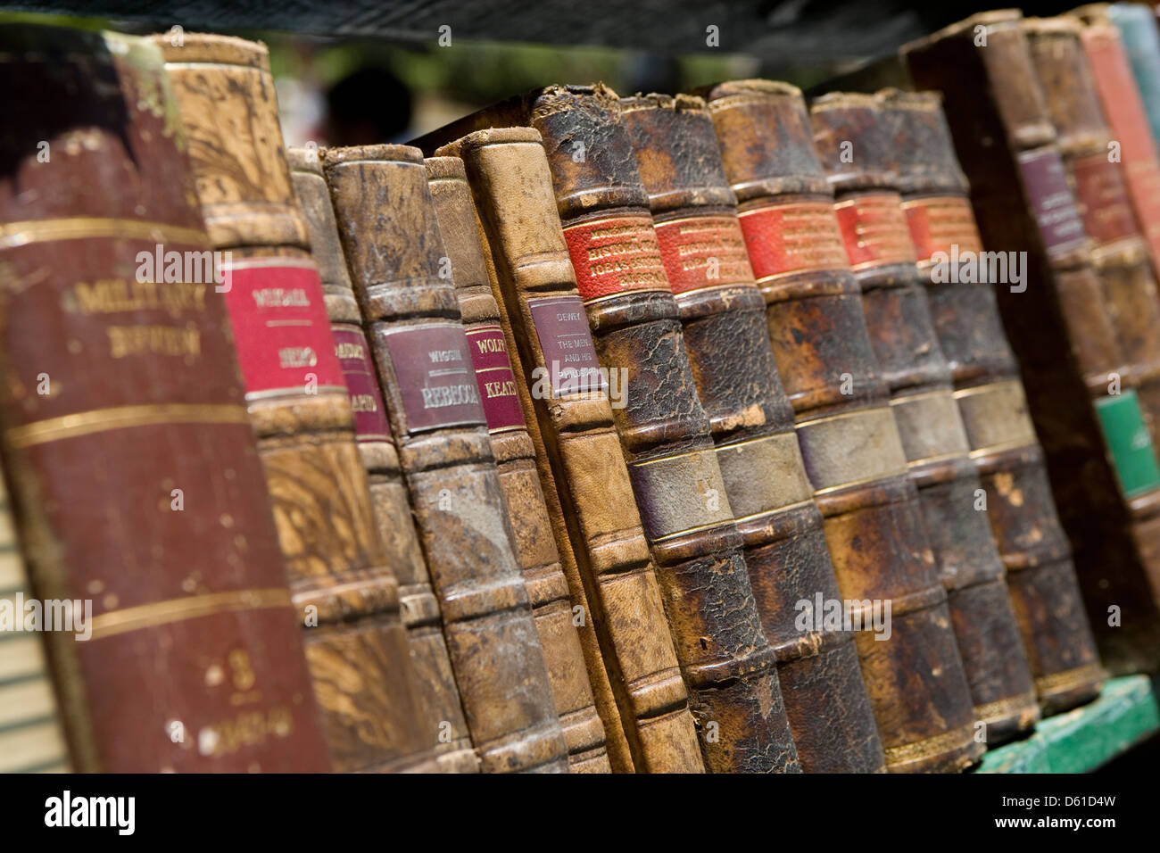 Second hand magazines hi-res stock photography and images - Alamy