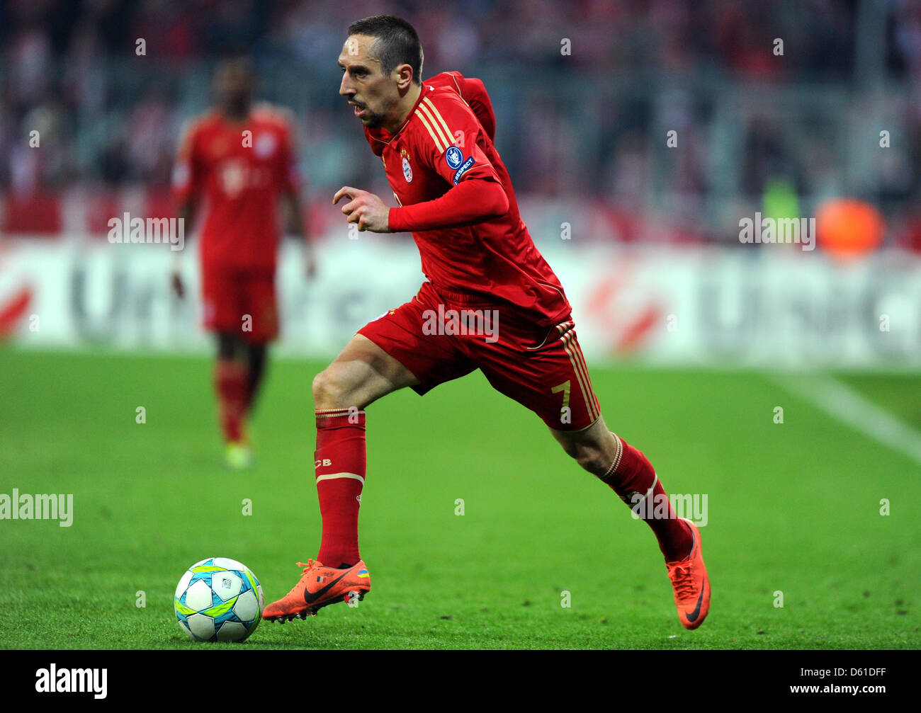 Munich's Franck Ribery plays the ball during the first leg of the UEFA ...