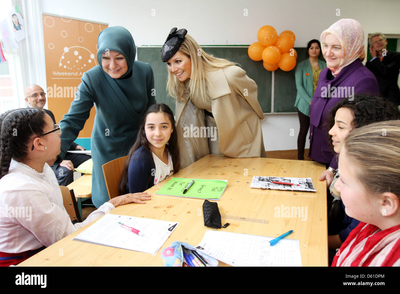 First Lady of Turkey Hayrunnisa Gul (L) and Dutch Princess Maxima (C ...
