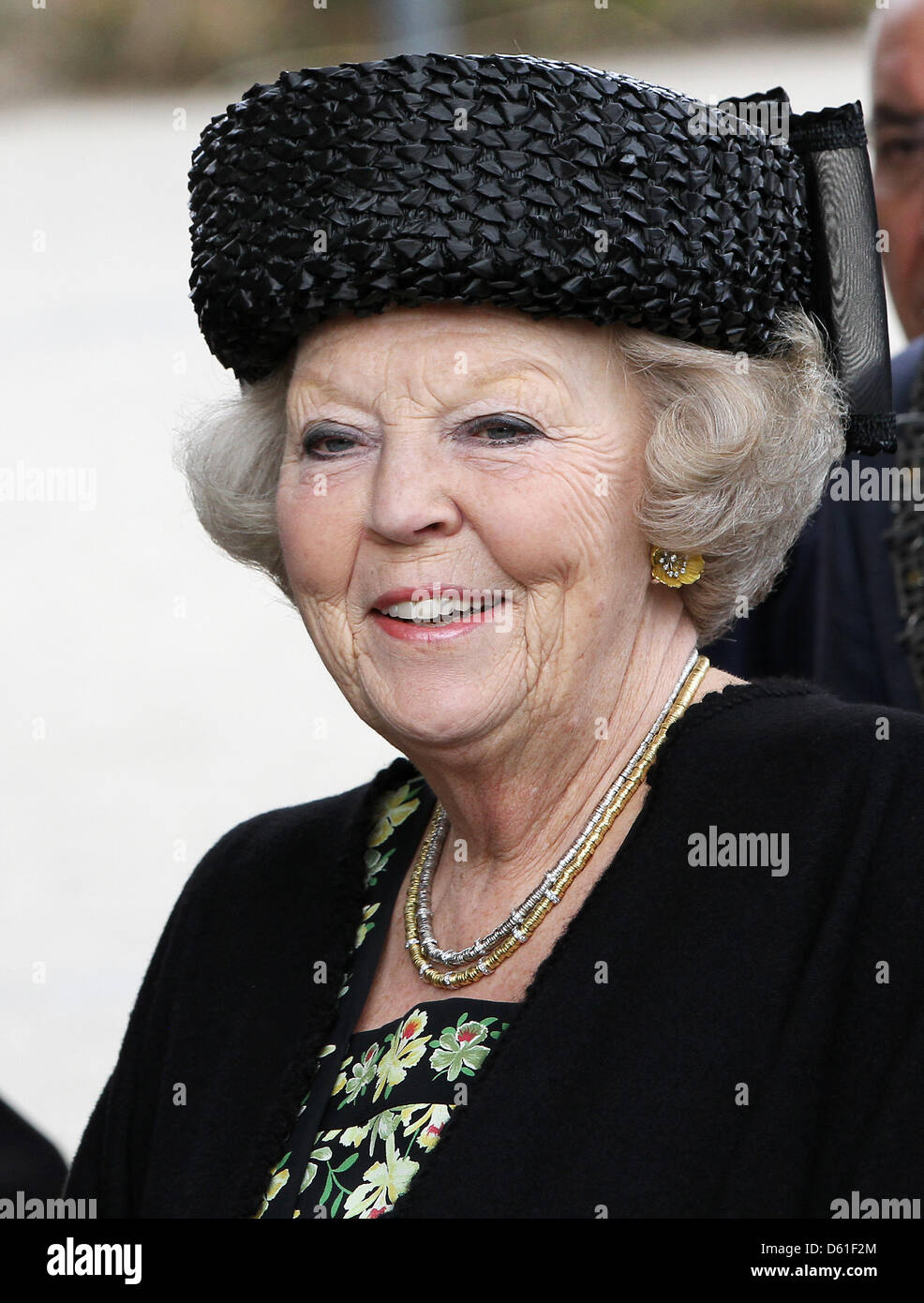 Queen Beatrix of The Netherlands and President Gul and his wife ...