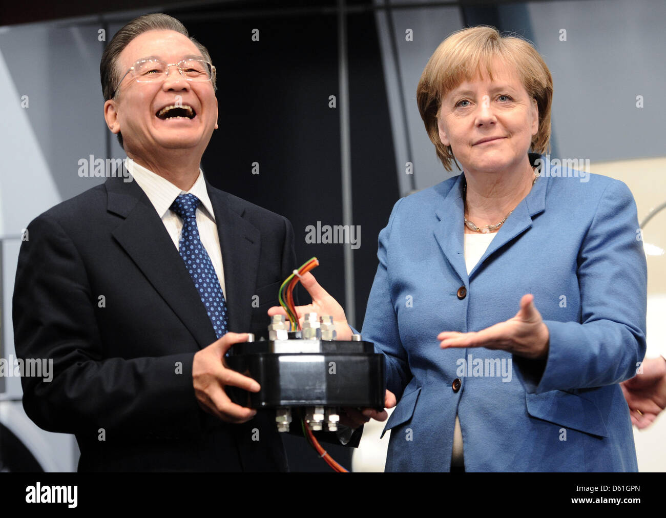 Laughing german chancellor angela merkel hi-res stock photography and ...