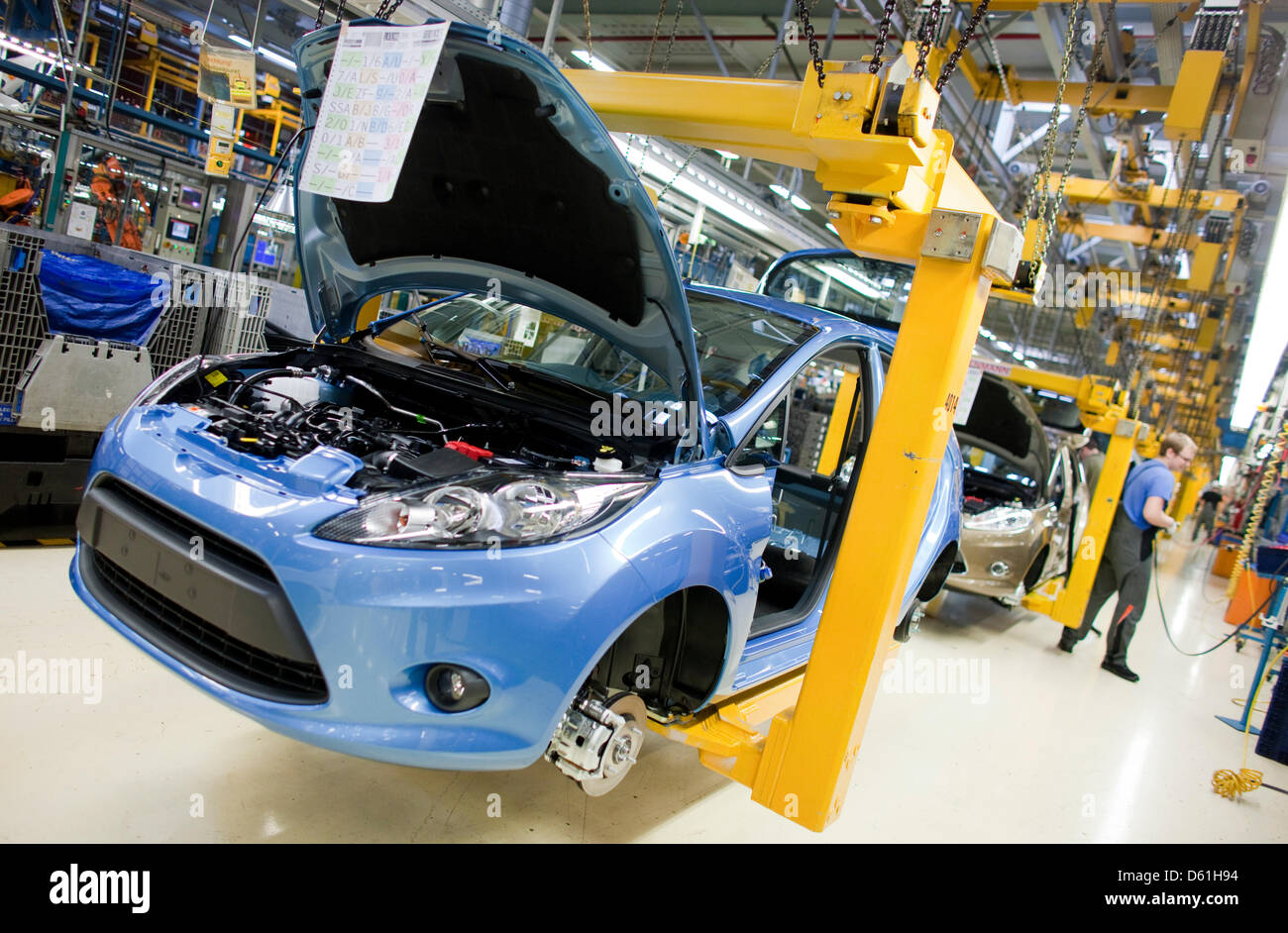Ford production in cologne hi-res stock photography and images - Alamy