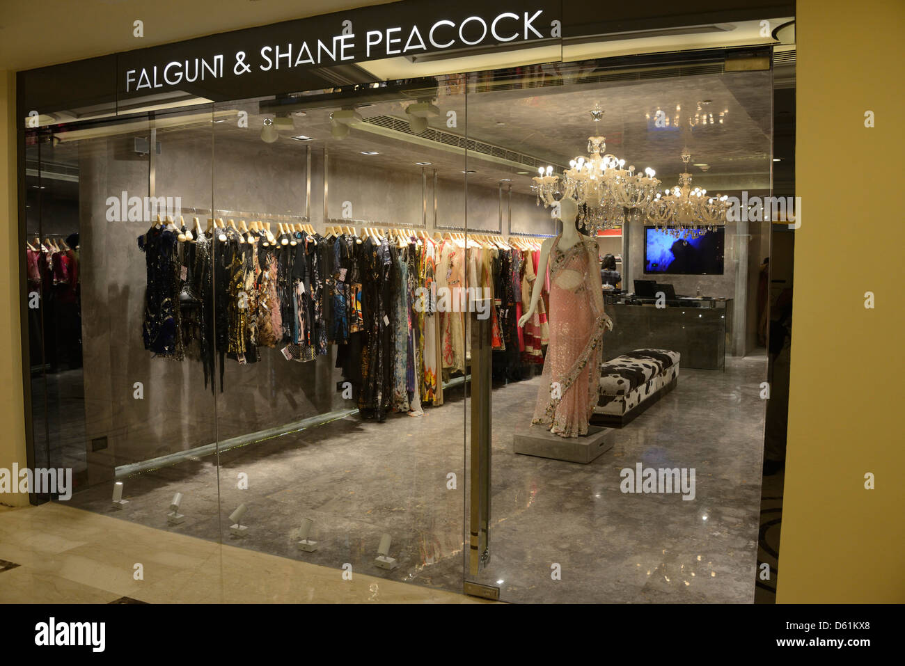 Delhi emporio mall hi-res stock photography and images - Alamy