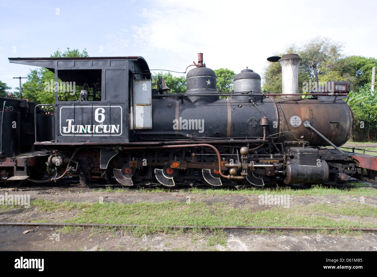 Cuba trinidad tourist steam train hi-res stock photography and images ...