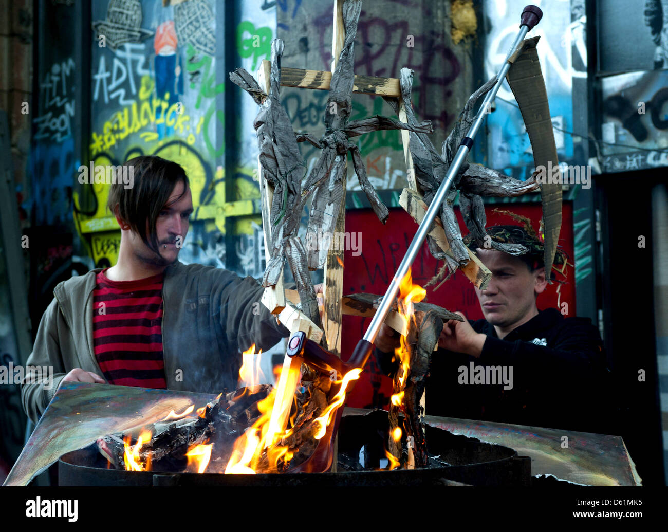 Artists burn their art pieces in front of Kunsthaus (Art House ...