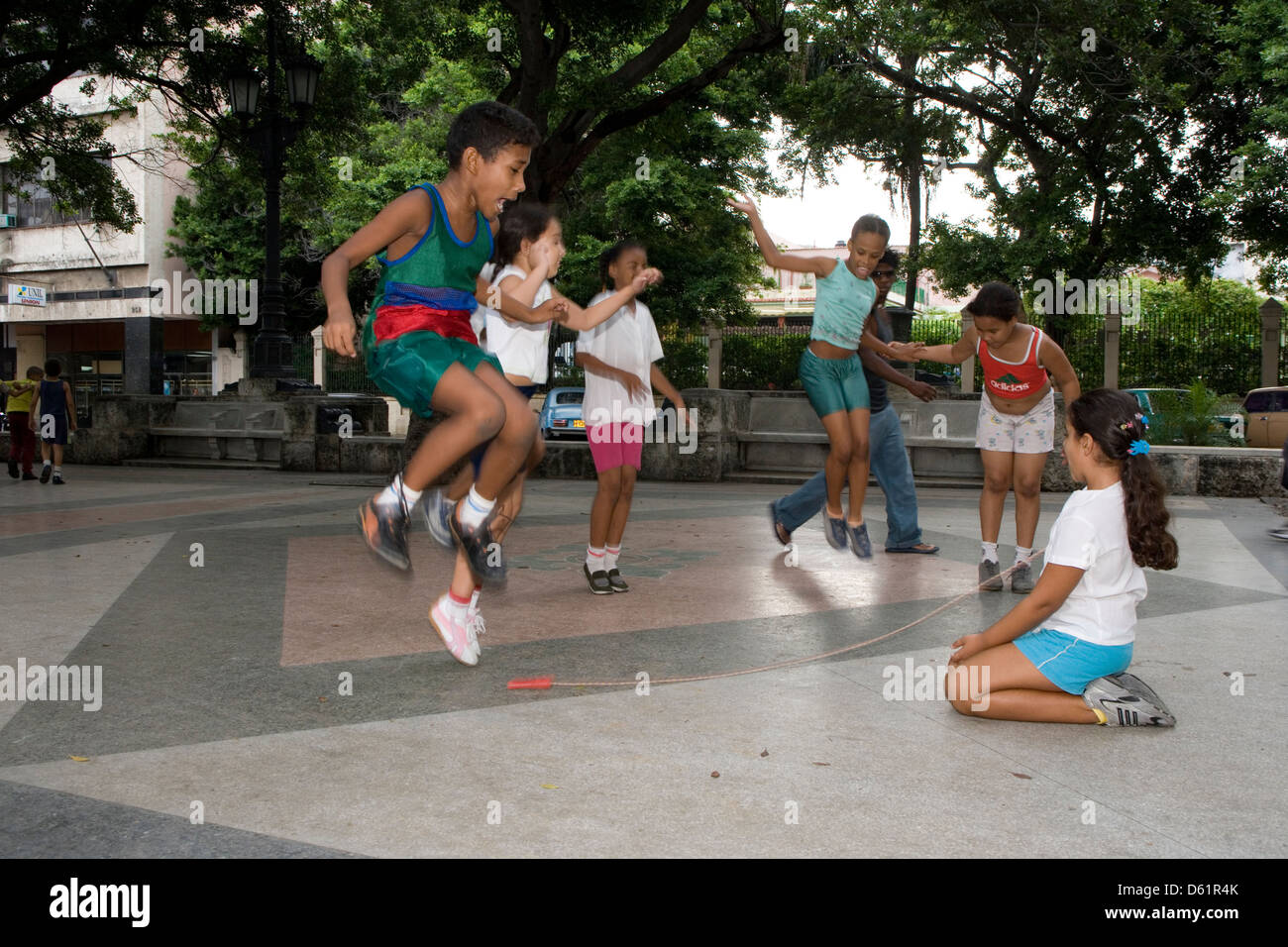 Children skipping rope hi-res stock photography and images - Alamy