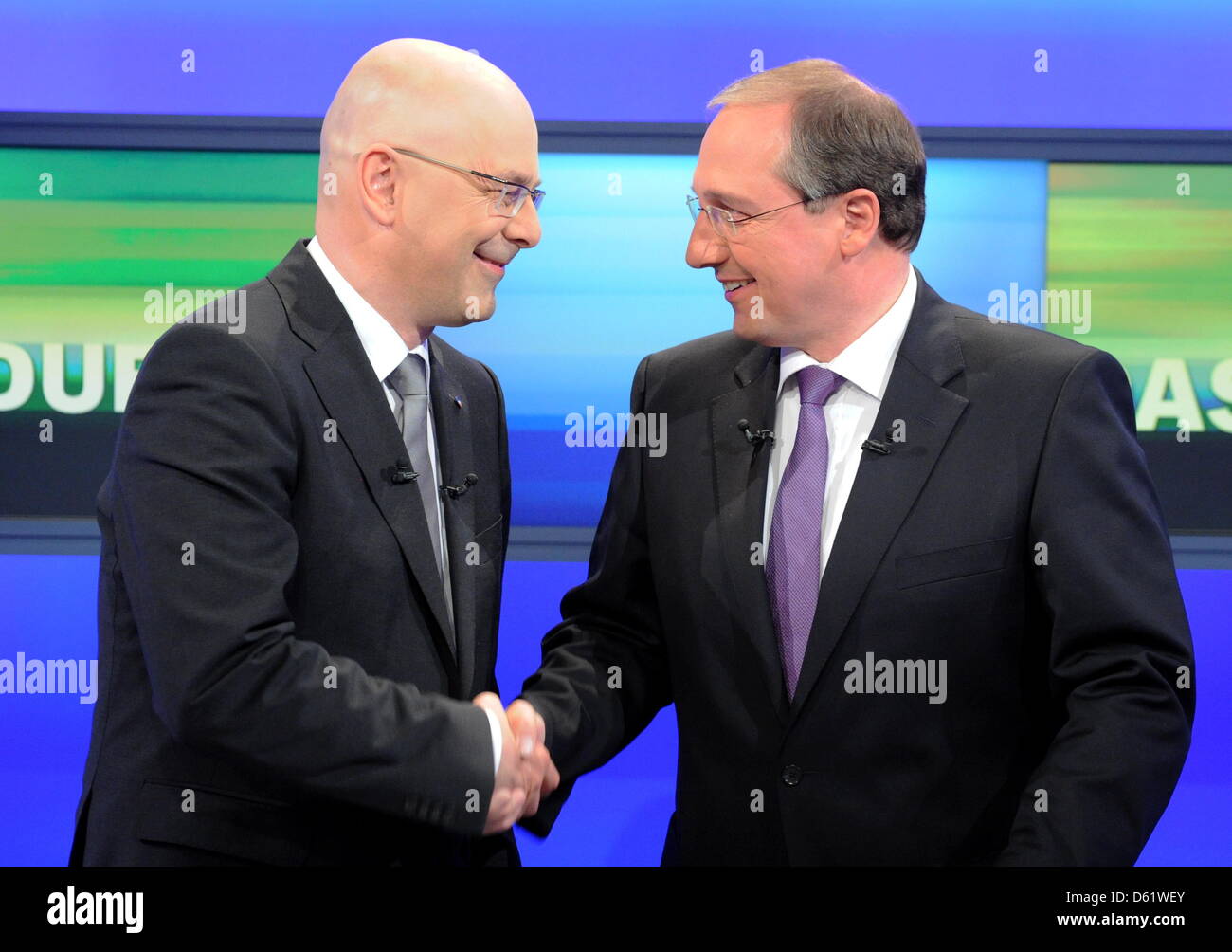 Schleswig-Holstein top candidates Jost de Jager (CDU, R) and Torsten ...