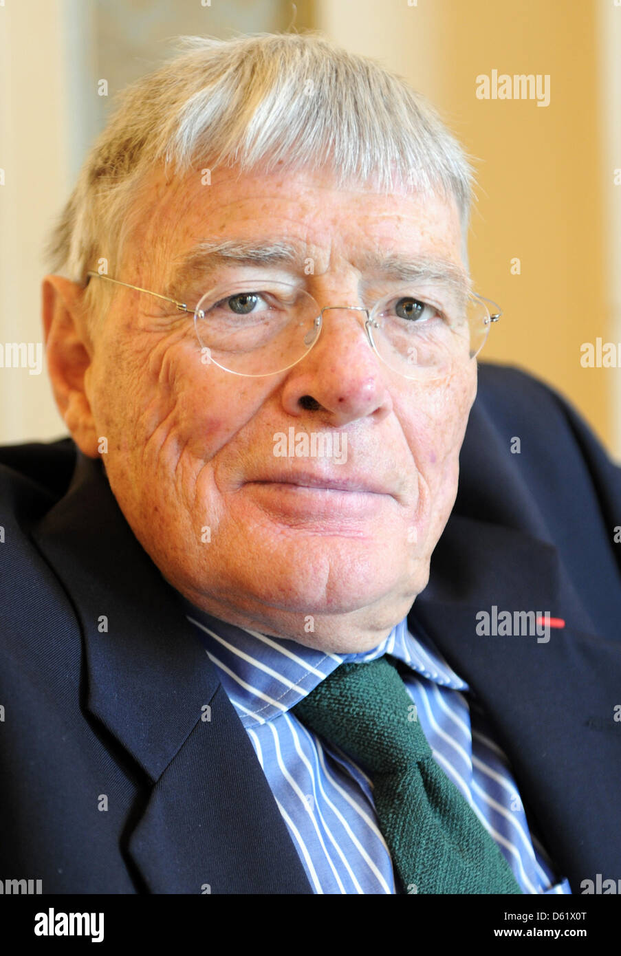 Jeffrey Tate, conductor of the Hamburg Symphony Orchestra, poses for ...