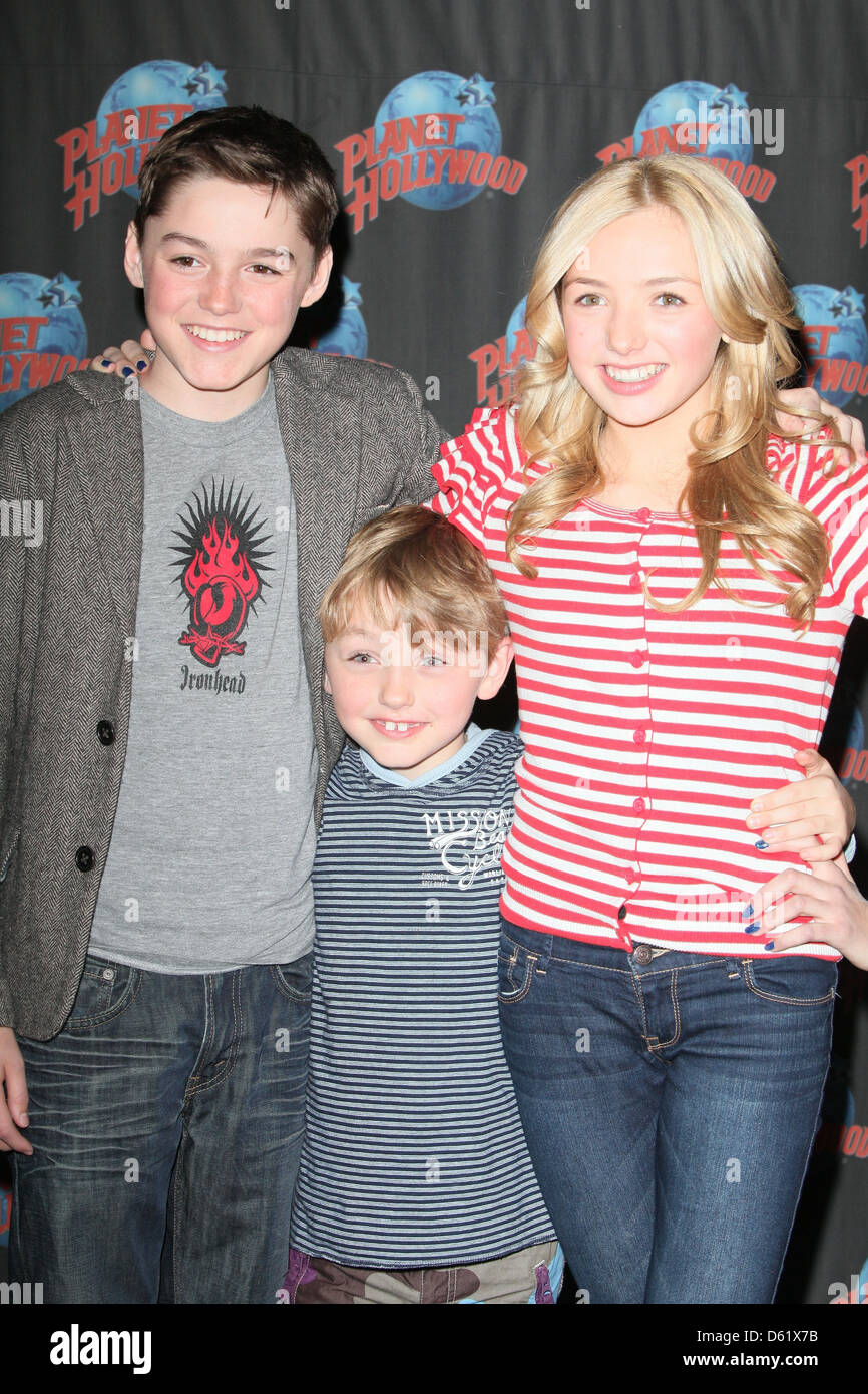 Spencer List, Phoenix List, Peyton List appears at Planet Hollywood to ...