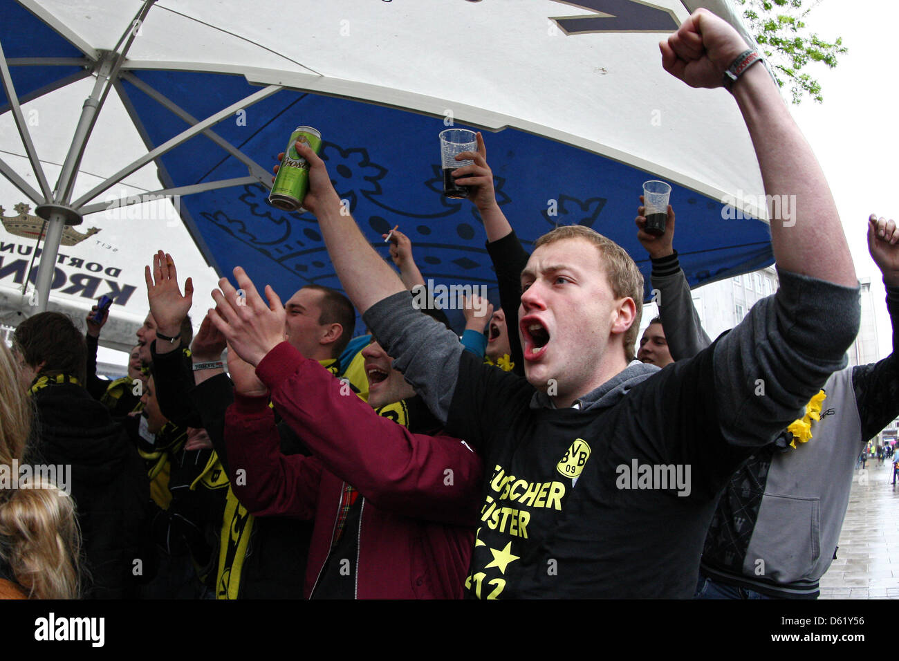 Fans of soccer club Borussia Dortmund celebrate their team's German ...