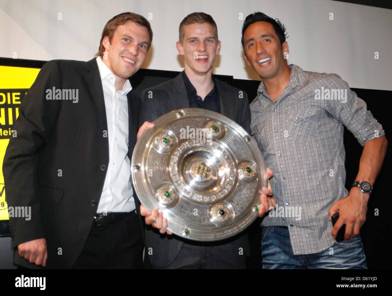 Borussia Dortmund's Kevin Grosskreutz (L-R), Sven Bender and Lucas ...