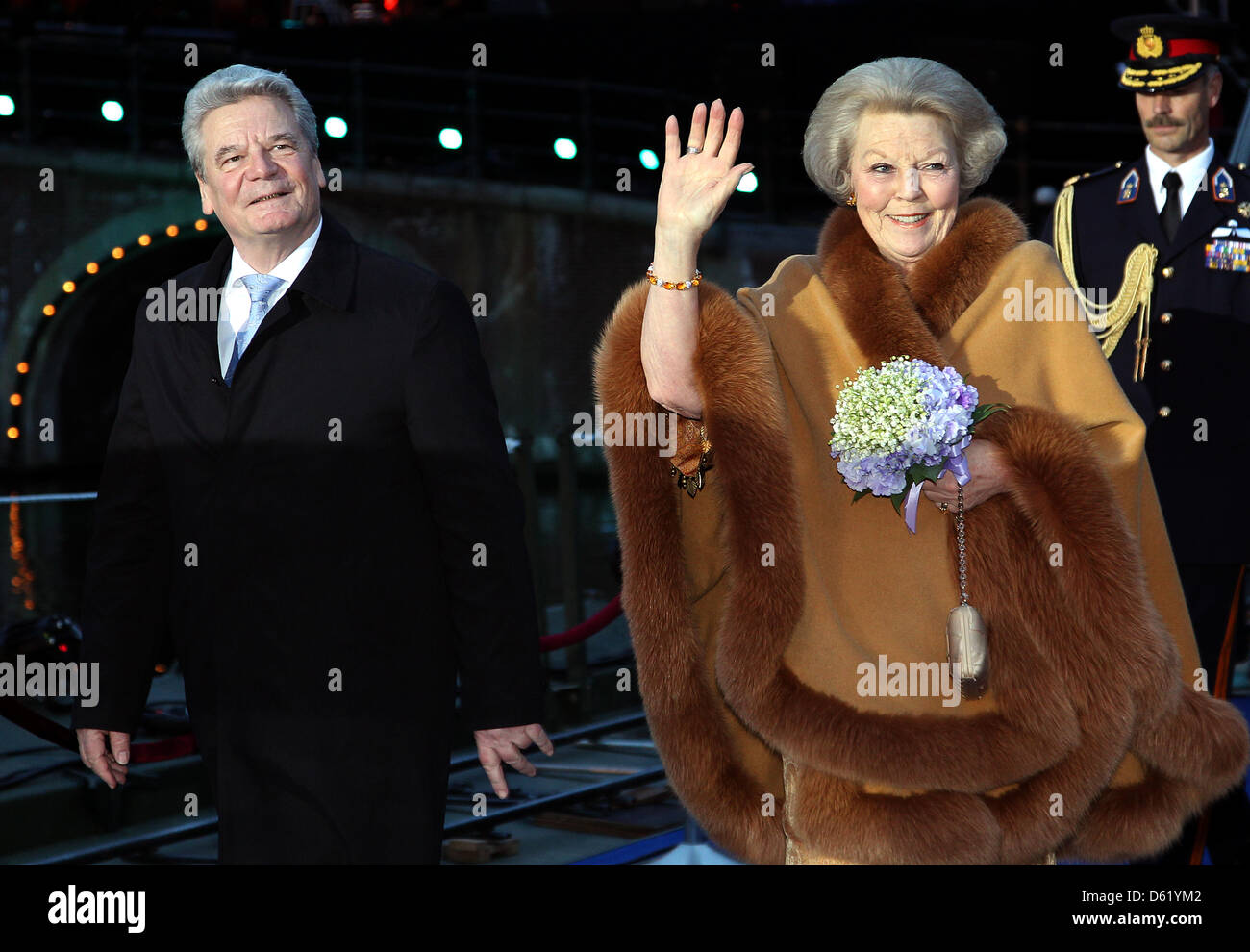 German President Joachim Gauck and Queen Beatrix of the Netherlands are ...