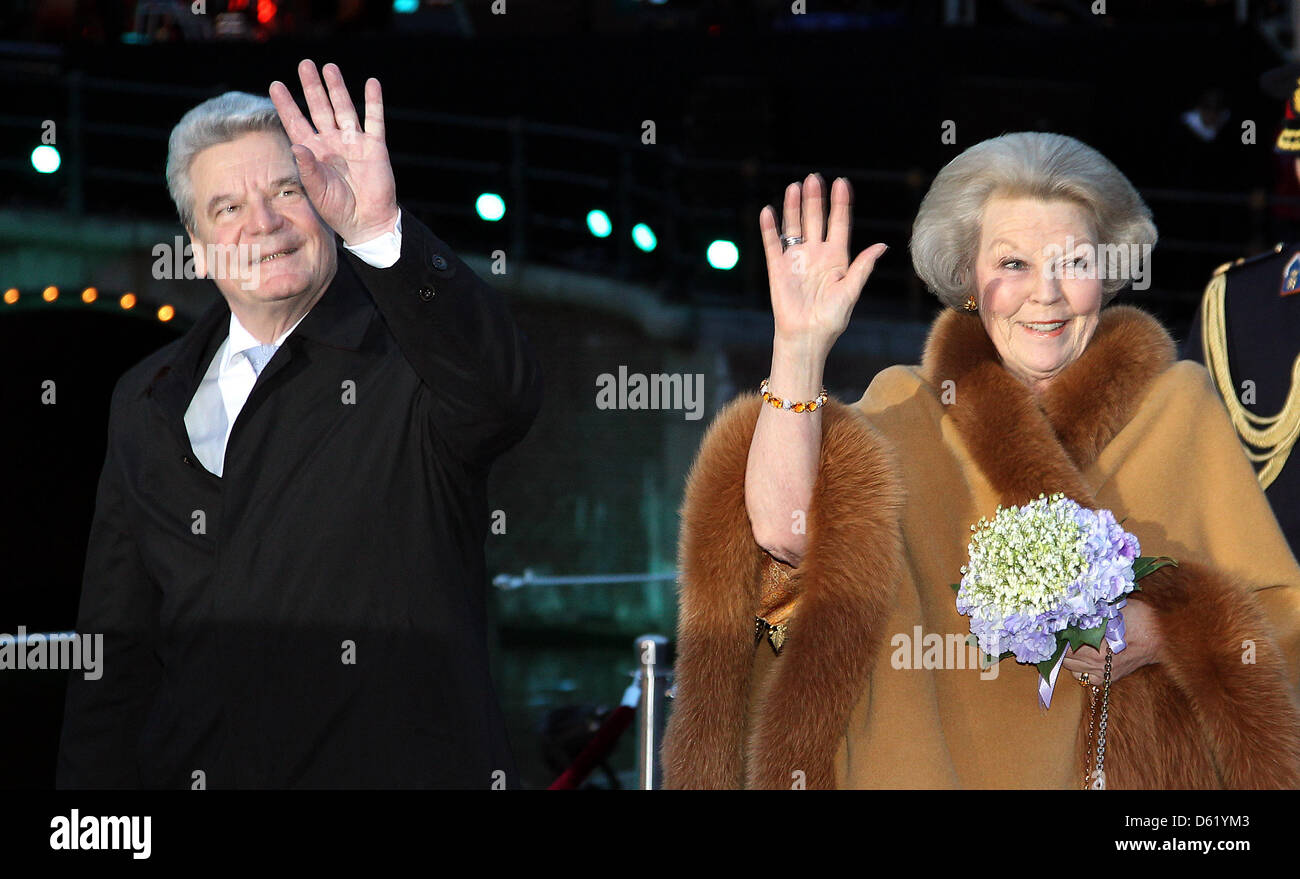 German President Joachim Gauck and Queen Beatrix of the Netherlands ...