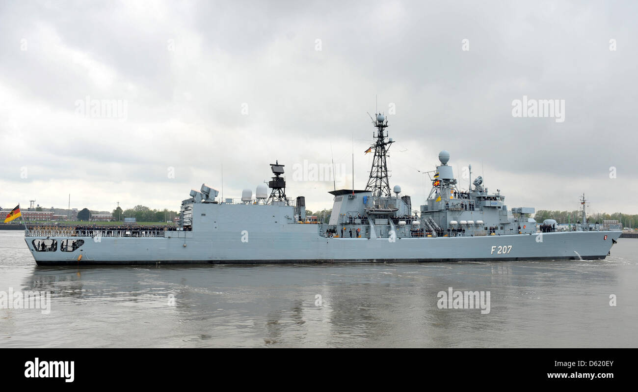 The frigate 'Bremen' during its departure at the naval base in ...