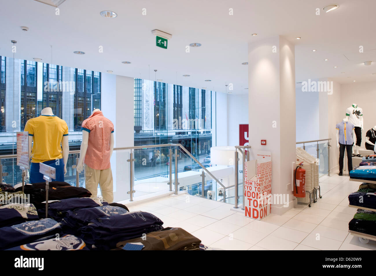 Uniqlo Kensington High Street London Stock Photo - Alamy